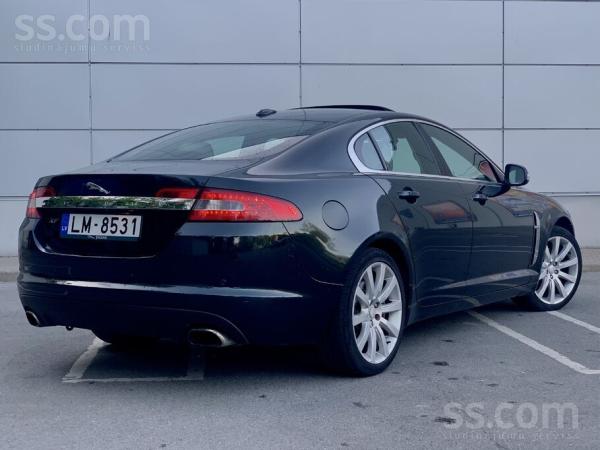 Green Jaguar XF 2008 in Riga, with an engine capacity of 2.70 L and mileage of 336 thousand km for 3350 €, photo 4 on AUTOMOTO.COM.LV