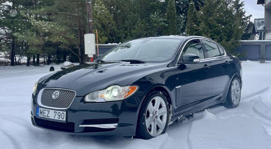 Zaļš Jaguar XF 2009 Panevēža, ar dzinēja tilpumu 2.72 L un nobraukumu 250 tūkst. km par 2500 €, foto 2 vietnē AUTOMOTO.COM.LV