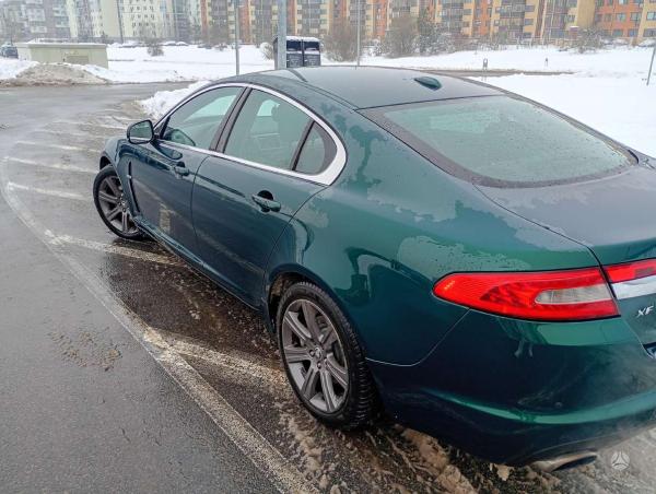 Green Jaguar XF 2009 in Vilnius, with an engine capacity of 2.99 L and mileage of 206 thousand km for 3700 €, photo 2 on AUTOMOTO.COM.LV