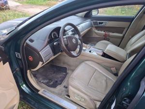 Zaļš Jaguar XF 2009 Klaipėda, ar dzinēja tilpumu 2.99 L un nobraukumu 300 tūkst. km par 999 €, foto 6 vietnē AUTOMOTO.COM.LV