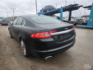 Zaļš Jaguar XF 2010 Viļņa, ar dzinēja tilpumu 3.00 L un nobraukumu 0 tūkst. km par 2650 €, foto 5 vietnē AUTOMOTO.COM.LV