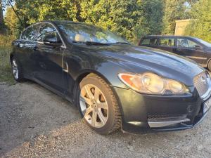 Zaļš Jaguar XF 2010 Viļņa, ar dzinēja tilpumu 2.99 L un nobraukumu 3 tūkst. km par 1900 €, foto 3 vietnē AUTOMOTO.COM.LV