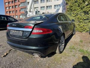 Zaļš Jaguar XF 2010 Kretinga, ar dzinēja tilpumu 2.99 L un nobraukumu 237 tūkst. km par 1495 €, foto 5 vietnē AUTOMOTO.COM.LV
