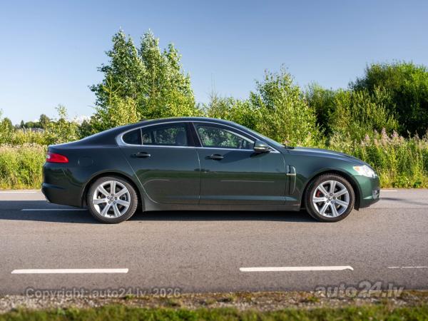 Zaļš Jaguar XF 2011 Tallina, ar dzinēja tilpumu 3.00 L un nobraukumu 187 tūkst. km par 5900 €, foto 4 vietnē AUTOMOTO.COM.LV