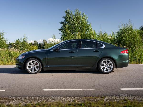 Zaļš Jaguar XF 2011 Tallina, ar dzinēja tilpumu 3.00 L un nobraukumu 187 tūkst. km par 5900 €, foto 5 vietnē AUTOMOTO.COM.LV