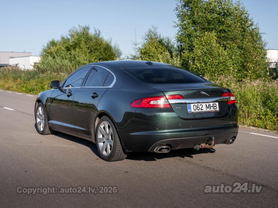 Zaļš Jaguar XF 2011 Tallina, ar dzinēja tilpumu 3.00 L un nobraukumu 187 tūkst. km par 5900 €, foto 7 vietnē AUTOMOTO.COM.LV