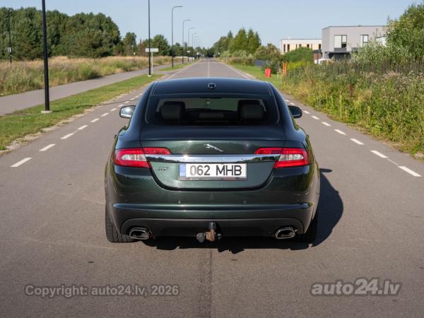 Zaļš Jaguar XF 2011 Tallina, ar dzinēja tilpumu 3.00 L un nobraukumu 187 tūkst. km par 5900 €, foto 7 vietnē AUTOMOTO.COM.LV
