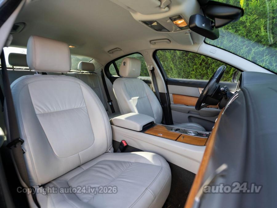 Zaļš Jaguar XF 2011 Tallina, ar dzinēja tilpumu 3.00 L un nobraukumu 187 tūkst. km par 5900 €, foto 17 vietnē AUTOMOTO.COM.LV