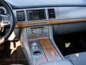 Zaļš Jaguar XF 2011 Tallina, ar dzinēja tilpumu 3.00 L un nobraukumu 187 tūkst. km par 5900 €, foto 19 vietnē AUTOMOTO.COM.LV