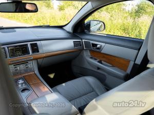 Zaļš Jaguar XF 2011 Tallina, ar dzinēja tilpumu 3.00 L un nobraukumu 187 tūkst. km par 5900 €, foto 23 vietnē AUTOMOTO.COM.LV