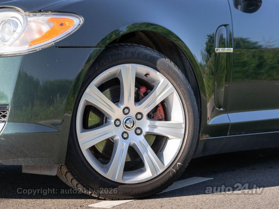 Zaļš Jaguar XF 2011 Tallina, ar dzinēja tilpumu 3.00 L un nobraukumu 187 tūkst. km par 5900 €, foto 25 vietnē AUTOMOTO.COM.LV