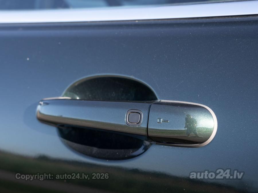 Zaļš Jaguar XF 2011 Tallina, ar dzinēja tilpumu 3.00 L un nobraukumu 187 tūkst. km par 5900 €, foto 29 vietnē AUTOMOTO.COM.LV