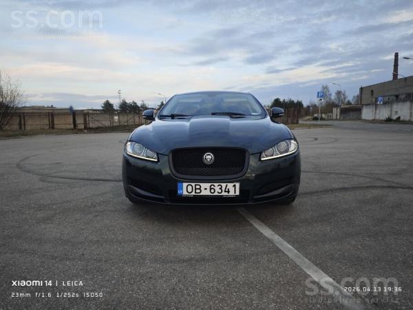 Green Jaguar XF 2012 in Daugavpils, with an engine capacity of 2.20 L and mileage of 172 thousand km for 6990 €, photo 6 on AUTOMOTO.COM.LV