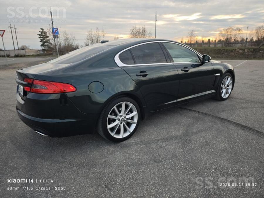 Green Jaguar XF 2012 in Daugavpils, with an engine capacity of 2.20 L and mileage of 172 thousand km for 6990 €, photo 19 on AUTOMOTO.COM.LV