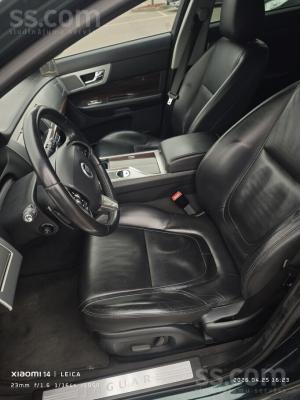 Green Jaguar XF 2012 in Daugavpils, with an engine capacity of 2.20 L and mileage of 172 thousand km for 6990 €, photo 53 on AUTOMOTO.COM.LV