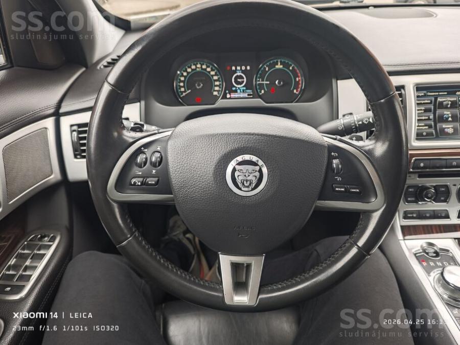 Green Jaguar XF 2012 in Daugavpils, with an engine capacity of 2.20 L and mileage of 172 thousand km for 6990 €, photo 57 on AUTOMOTO.COM.LV