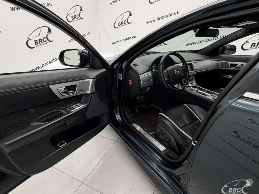 Green Jaguar XF 2013 in Vilnius, with an engine capacity of 3.00 L and mileage of 262 thousand km for 9900 €, photo 20 on AUTOMOTO.COM.LV
