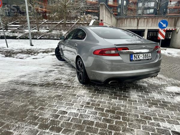 Grey Jaguar XF 2008 in Riga, with an engine capacity of 3.00 L and mileage of 319 thousand km for 3600 €, photo 7 on AUTOMOTO.COM.LV
