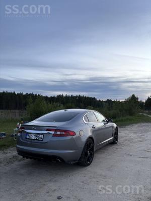 Pelēks Jaguar XF 2008 Rīga, ar dzinēja tilpumu 3.00 L un nobraukumu 325 tūkst. km par 2850 €, foto 3 vietnē AUTOMOTO.COM.LV