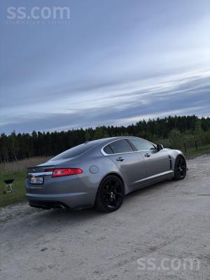 Pelēks Jaguar XF 2008 Rīga, ar dzinēja tilpumu 3.00 L un nobraukumu 325 tūkst. km par 2850 €, foto 4 vietnē AUTOMOTO.COM.LV