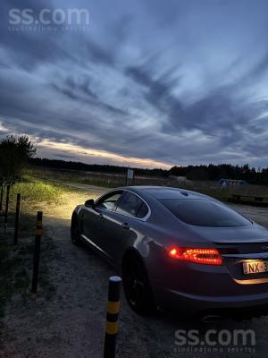 Pelēks Jaguar XF 2008 Rīga, ar dzinēja tilpumu 3.00 L un nobraukumu 325 tūkst. km par 2850 €, foto 5 vietnē AUTOMOTO.COM.LV