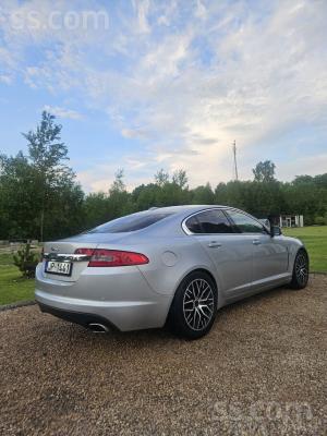 Grey Jaguar XF 2008 in Ogre, with an engine capacity of 2.70 L and mileage of 379 thousand km for 3500 €, photo 10 on AUTOMOTO.COM.LV