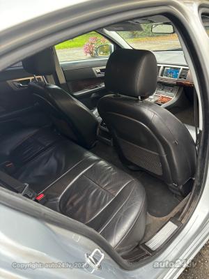 Grey Jaguar XF 2008 in Rapla, with an engine capacity of 3.00 L and mileage of 309 thousand km for 3700 €, photo 8 on AUTOMOTO.COM.LV