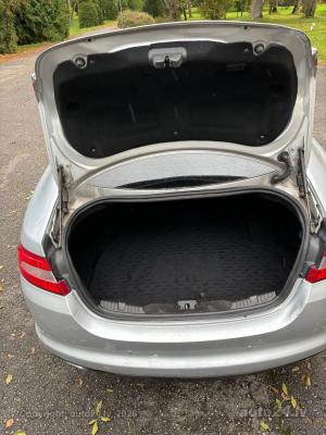 Grey Jaguar XF 2008 in Rapla, with an engine capacity of 3.00 L and mileage of 309 thousand km for 3700 €, photo 18 on AUTOMOTO.COM.LV