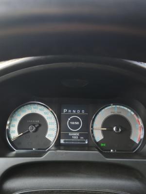 Grey Jaguar XF 2008 in Parnu, with an engine capacity of 2.70 L and mileage of 370 thousand km for 3200 €, photo 8 on AUTOMOTO.COM.LV