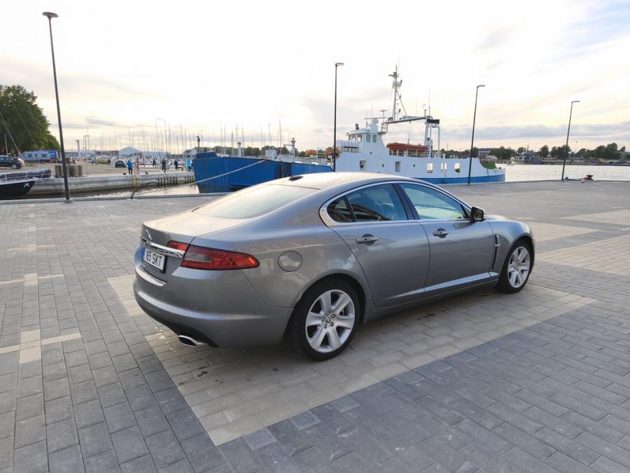 Grey Jaguar XF 2008 in Parnu, with an engine capacity of 2.70 L and mileage of 370 thousand km for 3200 €, photo 12 on AUTOMOTO.COM.LV
