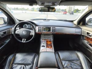 Grey Jaguar XF 2008 in Parnu, with an engine capacity of 2.70 L and mileage of 370 thousand km for 3200 €, photo 14 on AUTOMOTO.COM.LV