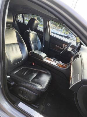 Grey Jaguar XF 2008 in Parnu, with an engine capacity of 2.70 L and mileage of 370 thousand km for 3200 €, photo 15 on AUTOMOTO.COM.LV