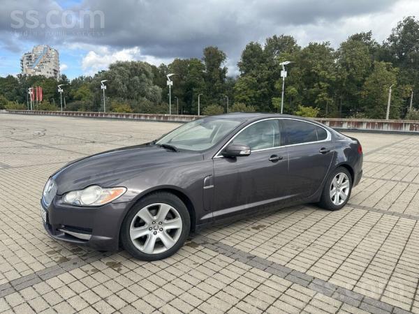 Pelēks Jaguar XF 2008 Rīga, ar dzinēja tilpumu 2.70 L un nobraukumu 270 tūkst. km par 4510 €, foto 3 vietnē AUTOMOTO.COM.LV
