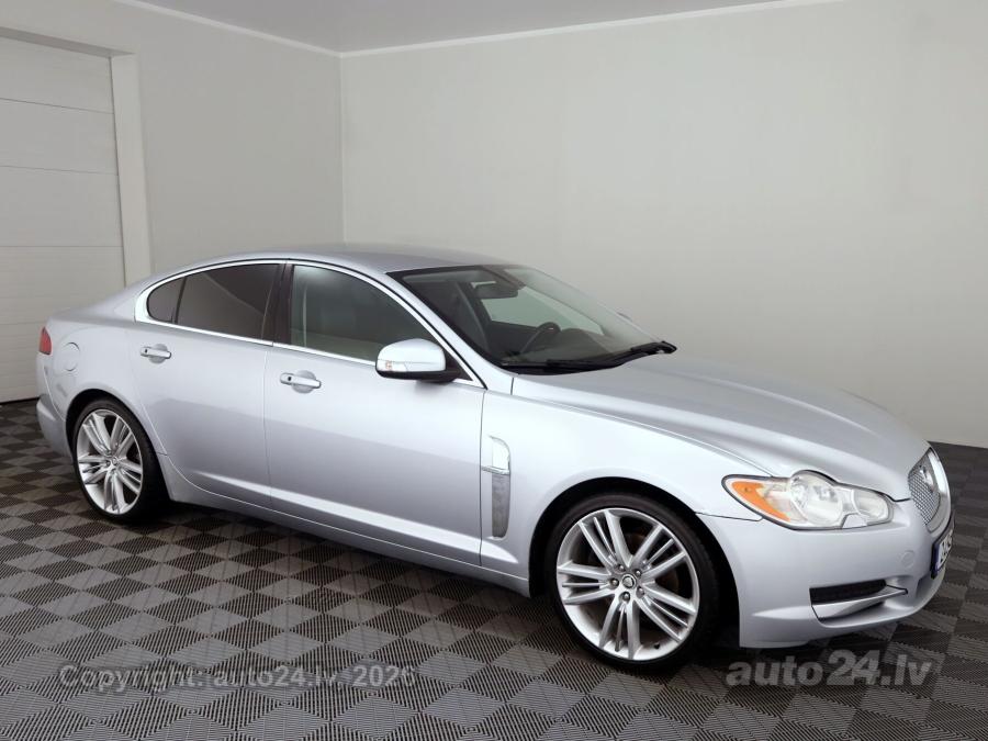 Pelēks Jaguar XF 2008 Tallina, ar dzinēja tilpumu 3.00 L un nobraukumu 311 tūkst. km par 1799 €, foto 1 vietnē AUTOMOTO.COM.LV
