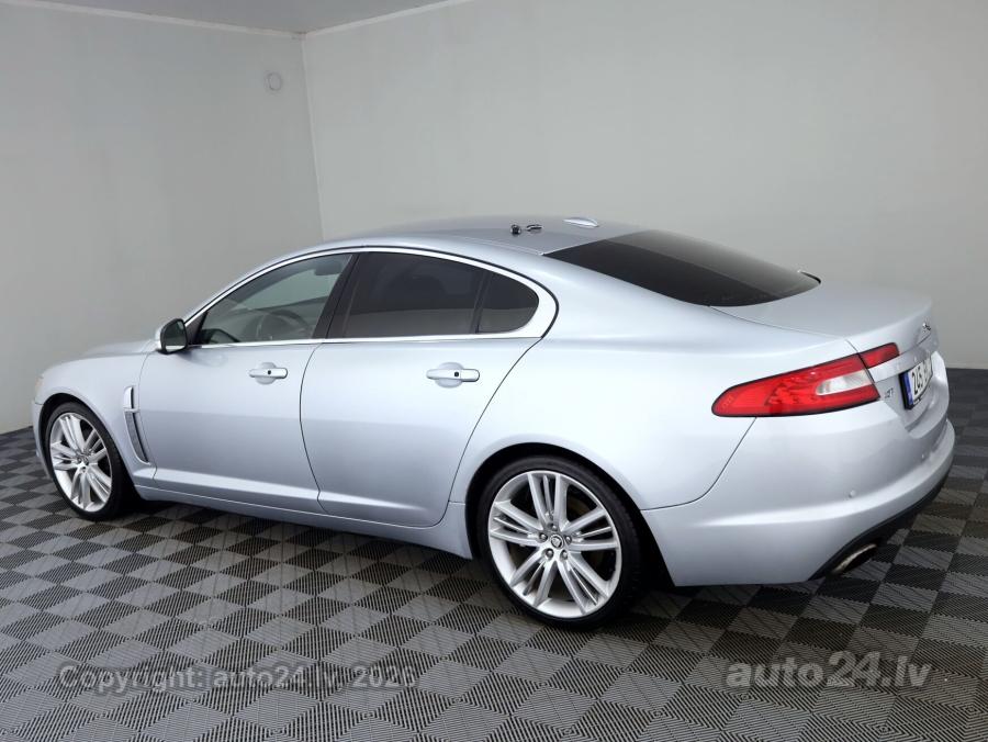 Pelēks Jaguar XF 2008 Tallina, ar dzinēja tilpumu 3.00 L un nobraukumu 311 tūkst. km par 1799 €, foto 5 vietnē AUTOMOTO.COM.LV