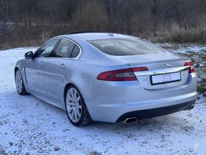Grey Jaguar XF 2009 in Kaunas, with an engine capacity of 2.99 L and mileage of 180 thousand km for 5950 €, photo 7 on AUTOMOTO.COM.LV