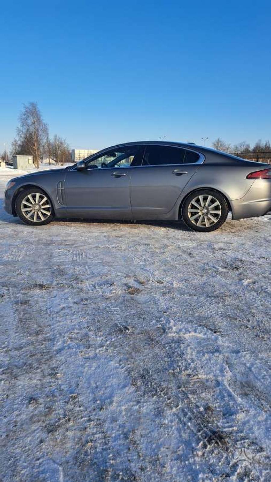 Pelēks Jaguar XF 2009 Šauļi, ar dzinēja tilpumu 4.20 L un nobraukumu 299 tūkst. km par 5100 €, foto 1 vietnē AUTOMOTO.COM.LV
