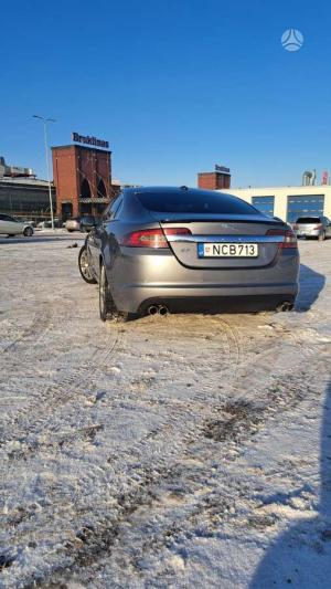 Pelēks Jaguar XF 2009 Šauļi, ar dzinēja tilpumu 4.20 L un nobraukumu 299 tūkst. km par 5100 €, foto 2 vietnē AUTOMOTO.COM.LV