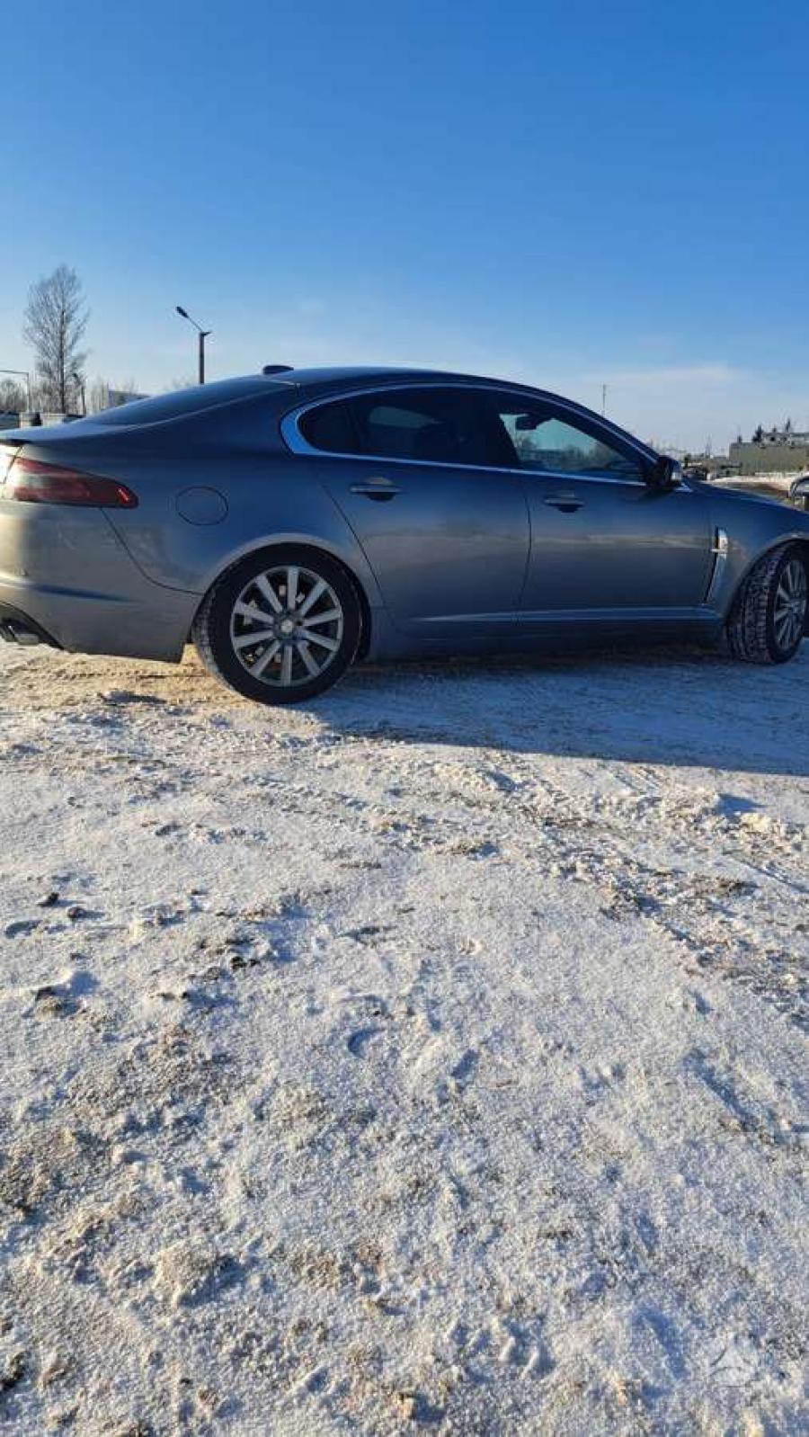 Pelēks Jaguar XF 2009 Šauļi, ar dzinēja tilpumu 4.20 L un nobraukumu 299 tūkst. km par 5100 €, foto 3 vietnē AUTOMOTO.COM.LV