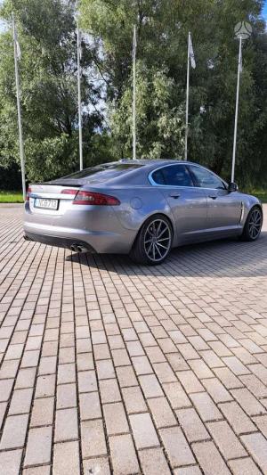 Pelēks Jaguar XF 2009 Šauļi, ar dzinēja tilpumu 4.20 L un nobraukumu 299 tūkst. km par 5100 €, foto 13 vietnē AUTOMOTO.COM.LV