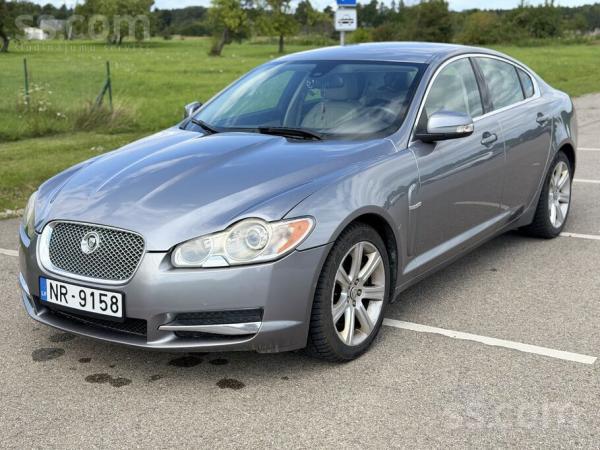 Grey Jaguar XF 2009 in Tukums, with an engine capacity of 3.00 L and mileage of 290 thousand km for 5500 €, photo 2 on AUTOMOTO.COM.LV