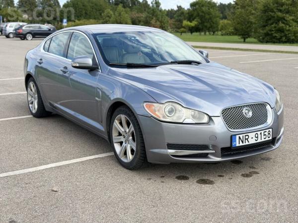 Grey Jaguar XF 2009 in Tukums, with an engine capacity of 3.00 L and mileage of 290 thousand km for 5500 €, photo 5 on AUTOMOTO.COM.LV