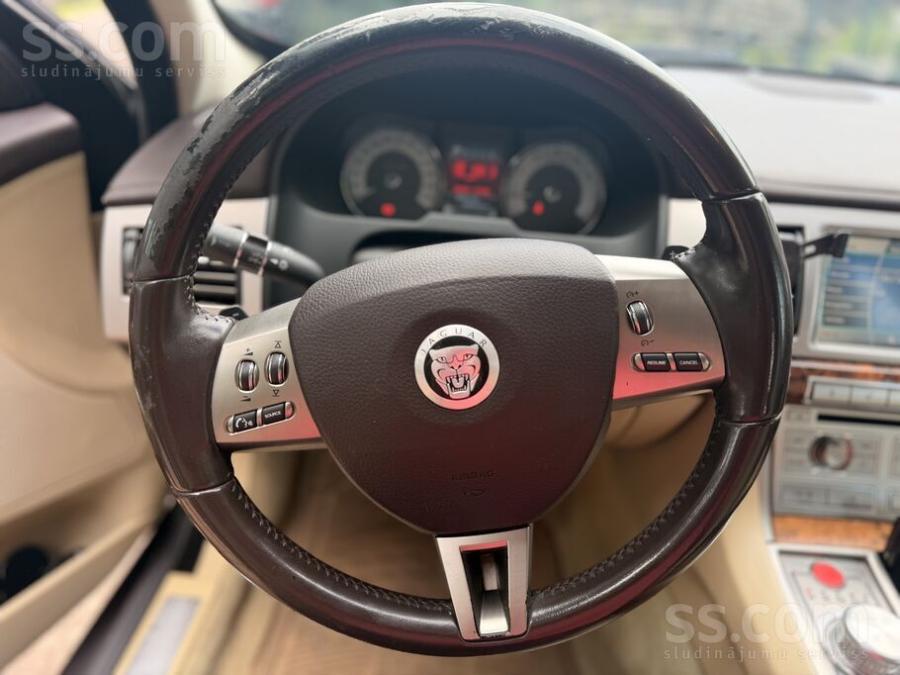 Pelēks Jaguar XF 2009 Tukums, ar dzinēja tilpumu 3.00 L un nobraukumu 290 tūkst. km par 5500 €, foto 9 vietnē AUTOMOTO.COM.LV