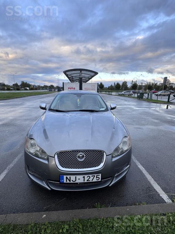 Ягуар ХФ 2010 в Рига на AUTOMOTO.COM.LV Серый Ягуар ХФ 2010 в Рига, объемом двигателя 3.00 л и пробегом 350 тыс. км за 3490 €, фото 1 на AUTOMOTO.COM.LV