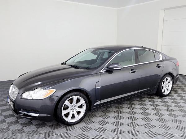 Pelēks Jaguar XF 2011 Tallina, ar dzinēja tilpumu 3.00 L un nobraukumu 233 tūkst. km par 2499 €, foto 11 vietnē AUTOMOTO.COM.LV