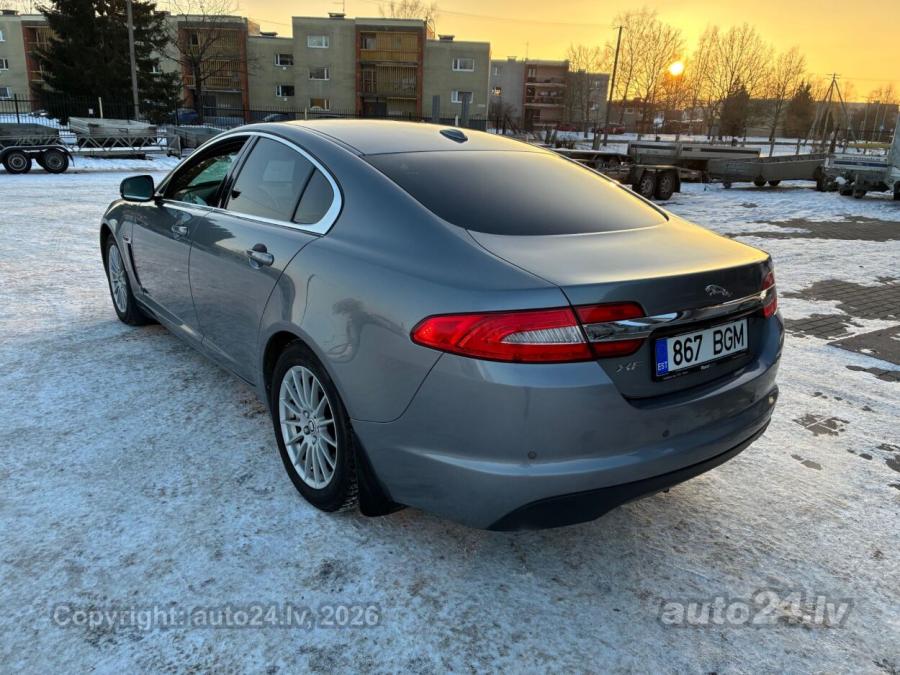 Grey Jaguar XF 2012 in Parnu, with an engine capacity of 2.20 L and mileage of 172 thousand km for 9800 €, photo 5 on AUTOMOTO.COM.LV
