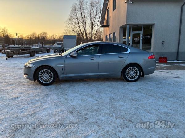 Pelēks Jaguar XF 2012 Pērnava, ar dzinēja tilpumu 2.20 L un nobraukumu 172 tūkst. km par 9800 €, foto 6 vietnē AUTOMOTO.COM.LV