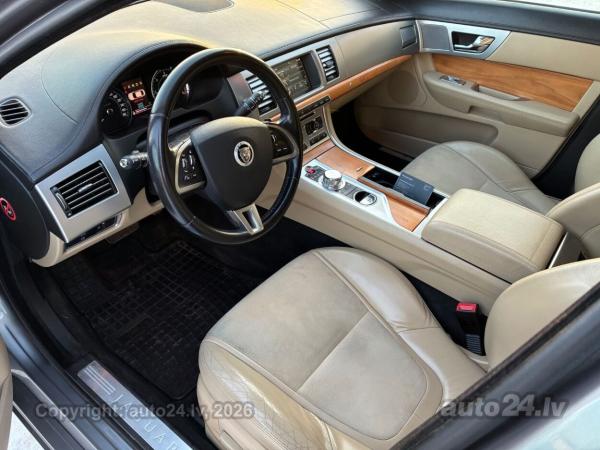 Pelēks Jaguar XF 2012 Pērnava, ar dzinēja tilpumu 2.20 L un nobraukumu 172 tūkst. km par 9800 €, foto 7 vietnē AUTOMOTO.COM.LV