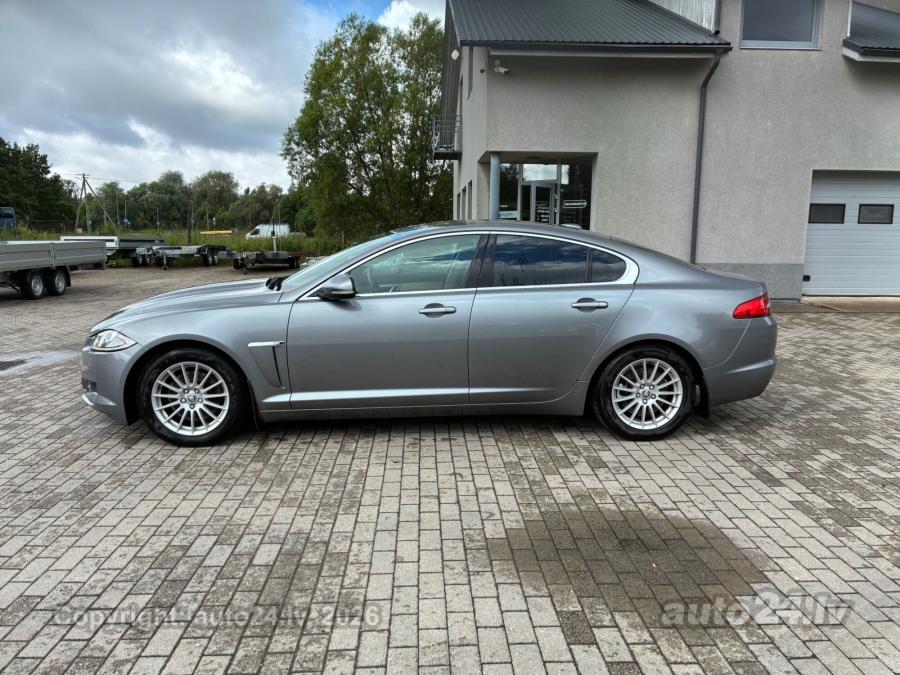 Grey Jaguar XF 2012 in Parnu, with an engine capacity of 2.20 L and mileage of 183 thousand km for 8800 €, photo 7 on AUTOMOTO.COM.LV