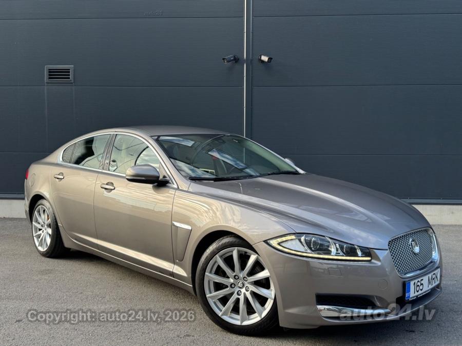 Grey Jaguar XF 2012 in Tallinn, with an engine capacity of 2.20 L and mileage of 226 thousand km for 5990 €, photo 1 on AUTOMOTO.COM.LV